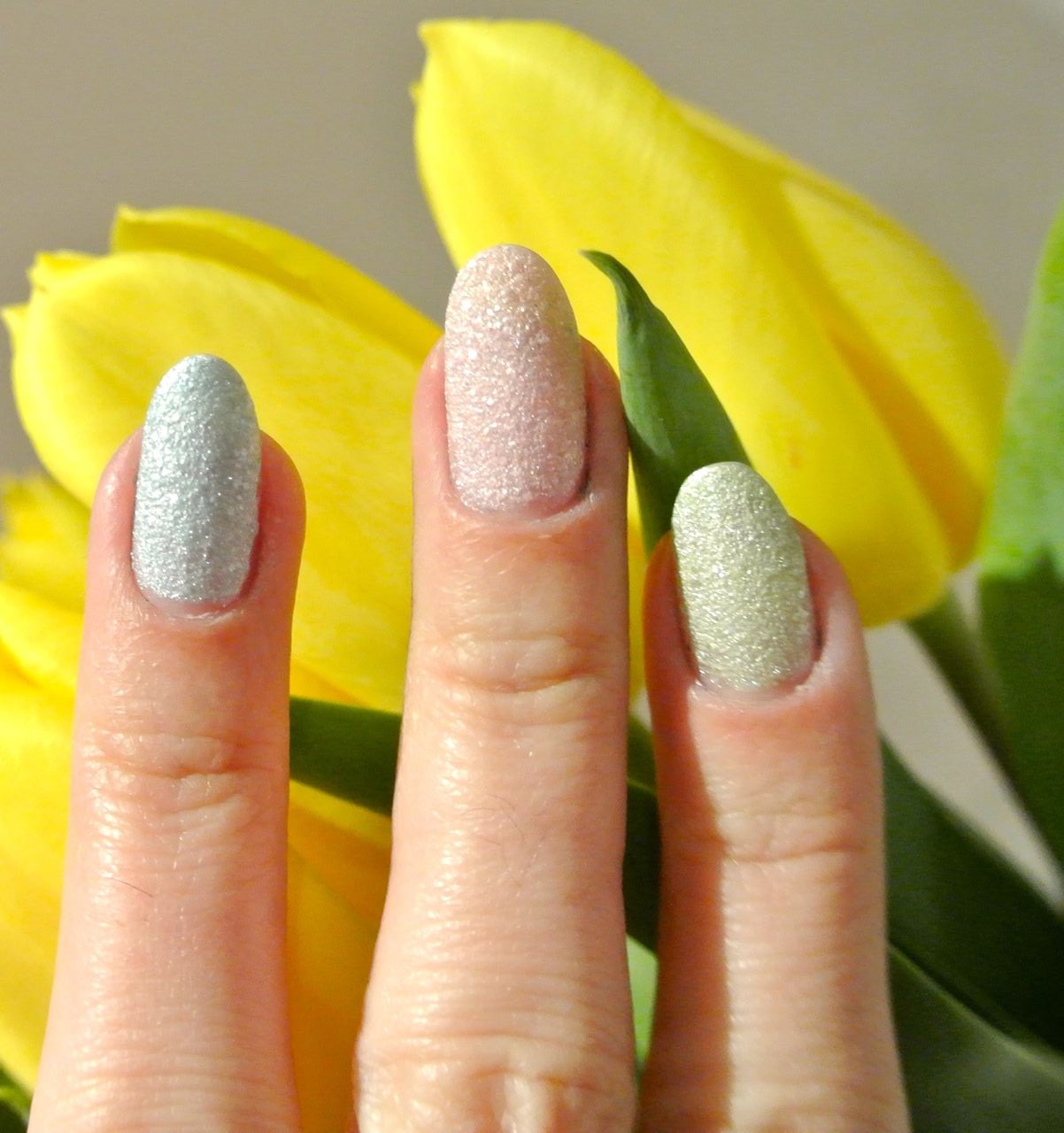 20 Winter Nails Ideas You’ll Want to Copy
