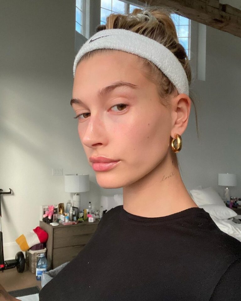 41 Celebrities Going Makeup-Free and Flawless - Fame & Frills