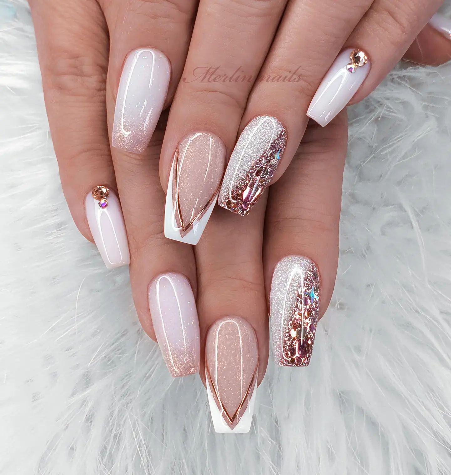 25 Easy Rose Gold Nail Designs - Fame & Frills