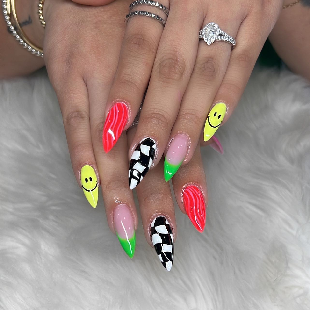 21 Bold and Vibrant Neon French Nail Designs to Elevate Your Look ...