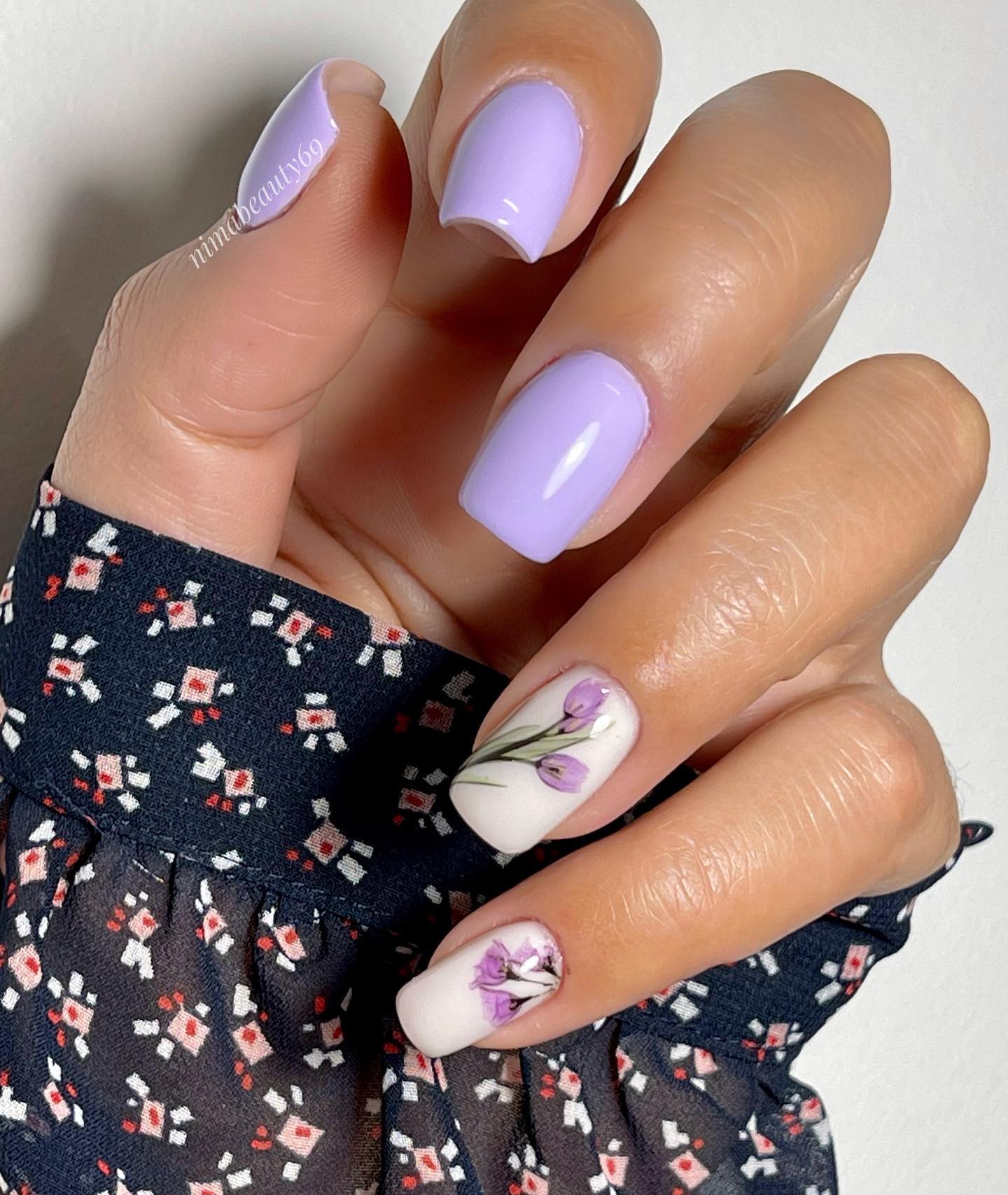 19 Dreamy Lavender Nail Designs You’ll Adore - Fame & Frills