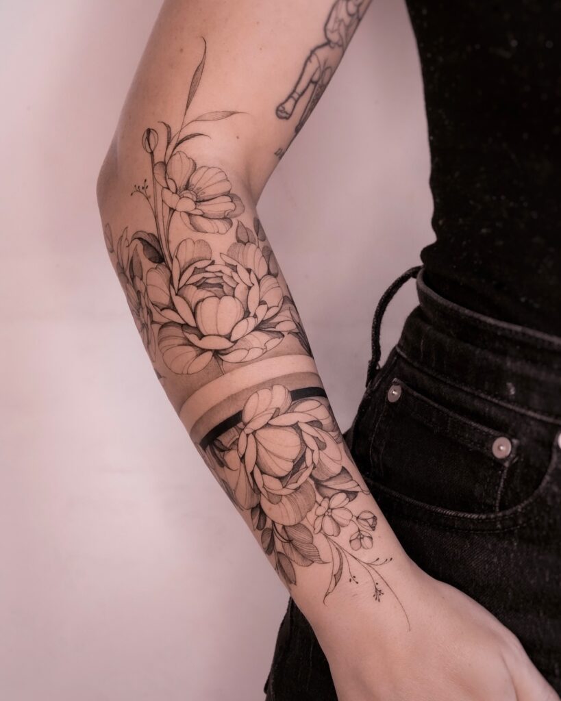 15 Floral Tattoos You’ll Want to Get Immediately - Fame & Frills