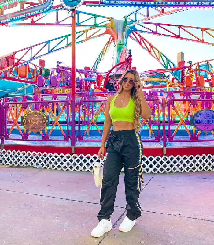21 Summer Fair Outfits for Women - Fame & Frills