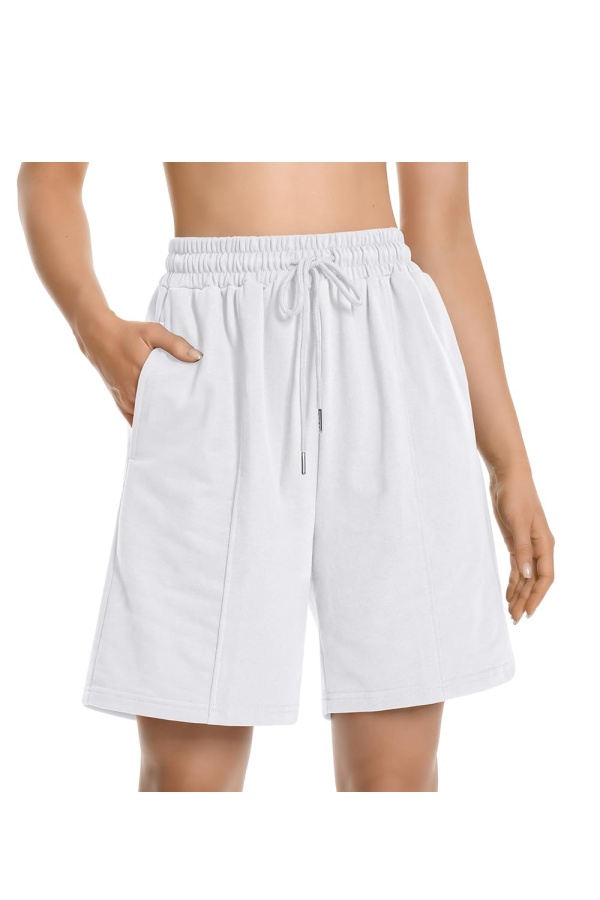20 Beach Summer Outfits for Women to Try This Season - Fame & Frills